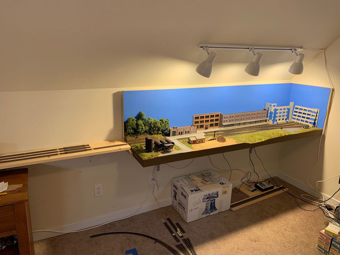 HO Scale Track Plans for Shelf Layouts - James Model Trains