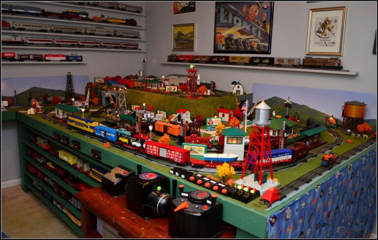 7 Unique O Gauge Layouts for Small Spaces - James Model Trains