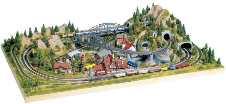 7 Intricate Z Scale Train Layouts - James Model Trains